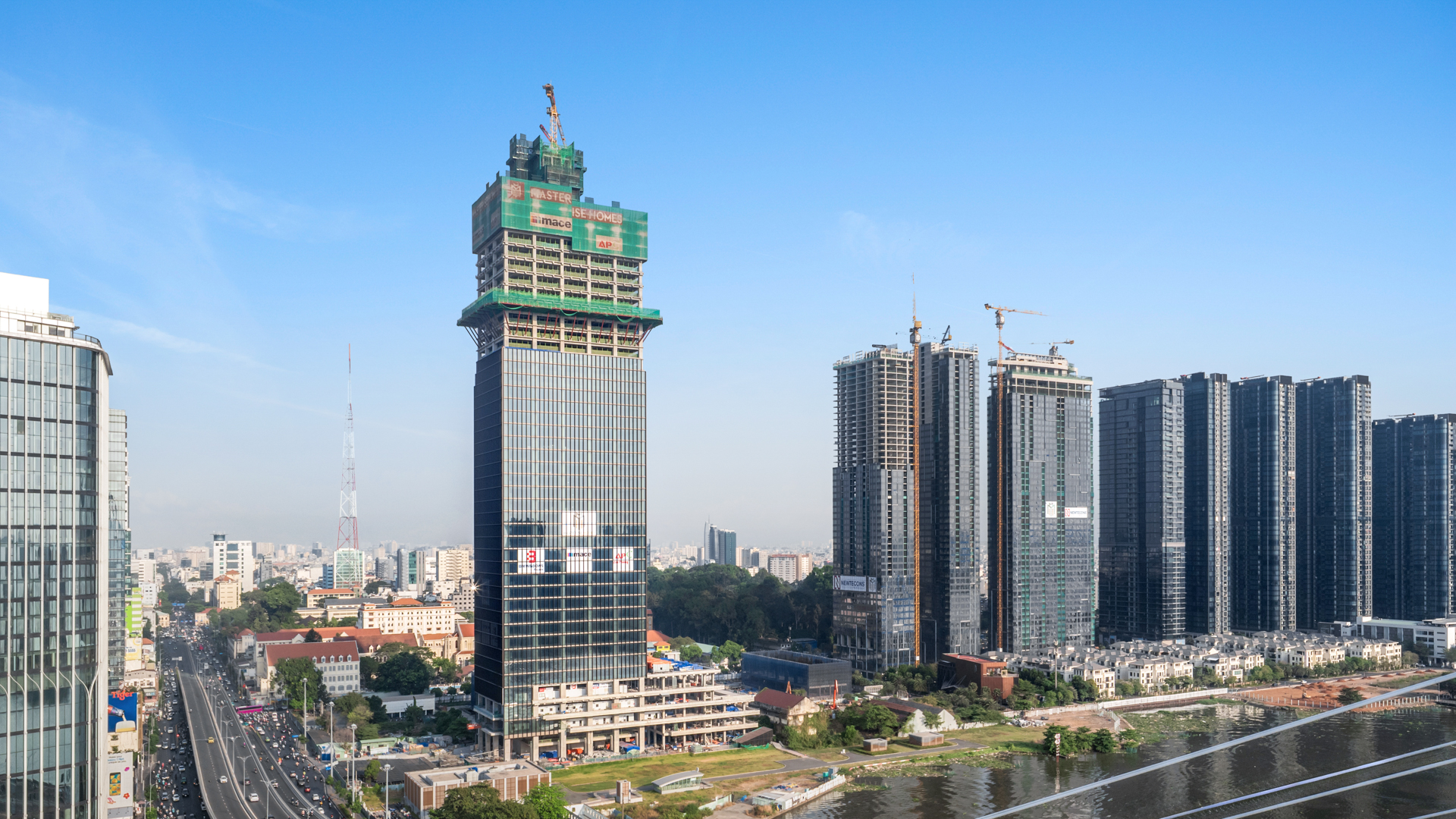 Marina Central Tower