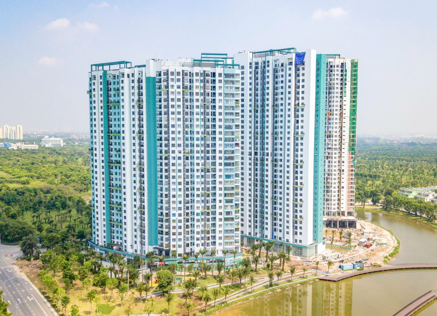 Aqua Bay – Sky Residences | BM Windows