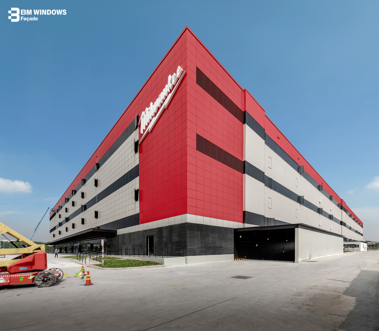 The LEED GOLD façade of TTI Factory | BM Windows