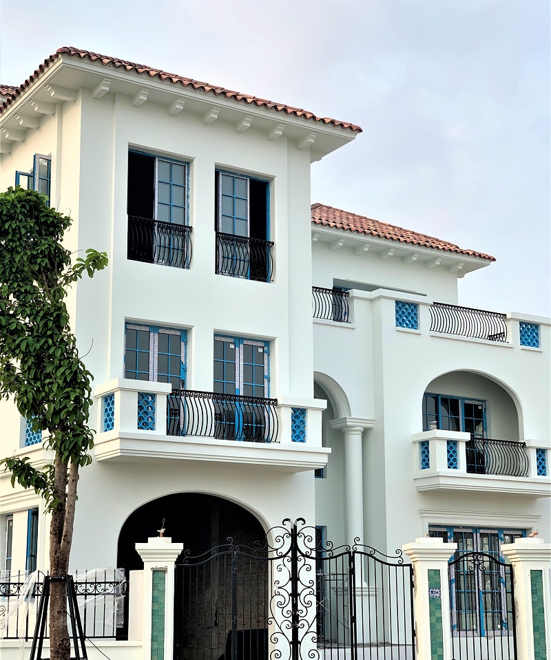 BM WINDOWS offers a solution for a project that is affected by a marine ...