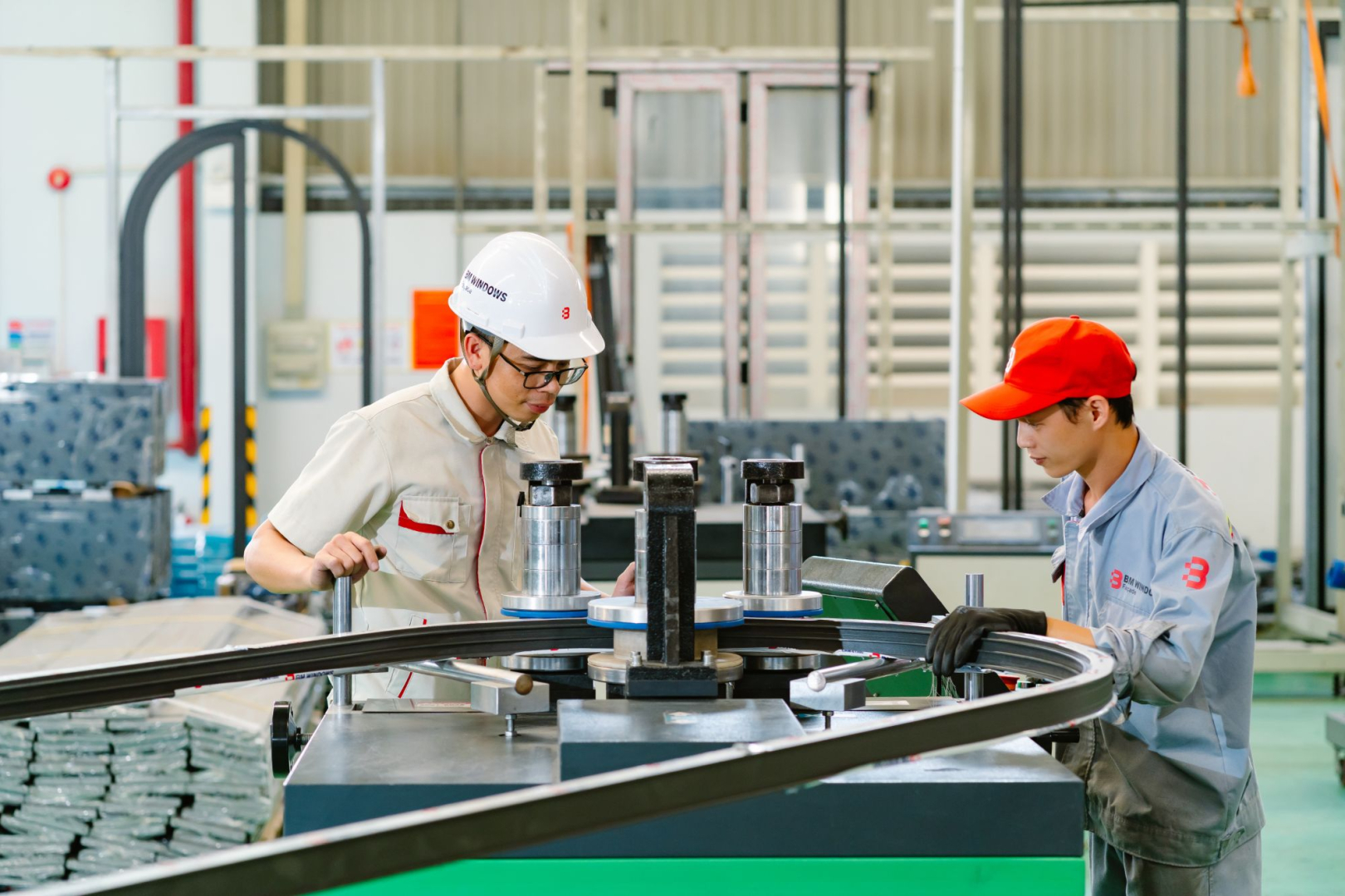 Shaping curves for arched frames | BM Windows